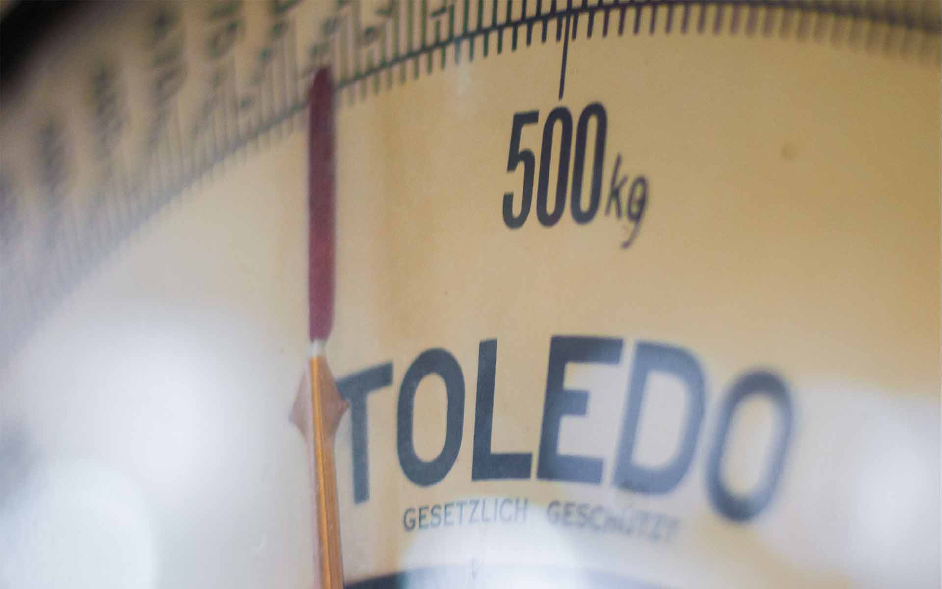 Tips to Reduce Shipping Costs (Reduce Package Weight) - Shiparoo